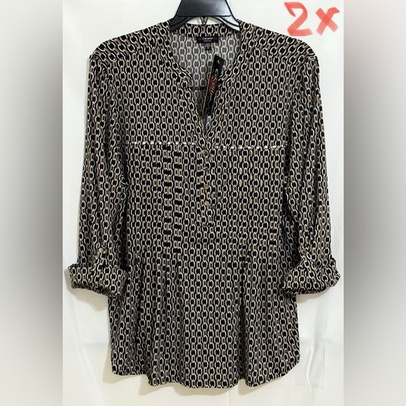 Cocomo | Tops | Cocomo Black And White Graphic Blouse With Cuffed ...
